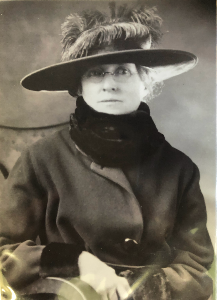 Logan, Miss Winifred McCoid – Carnegie Libraries in Iowa Project